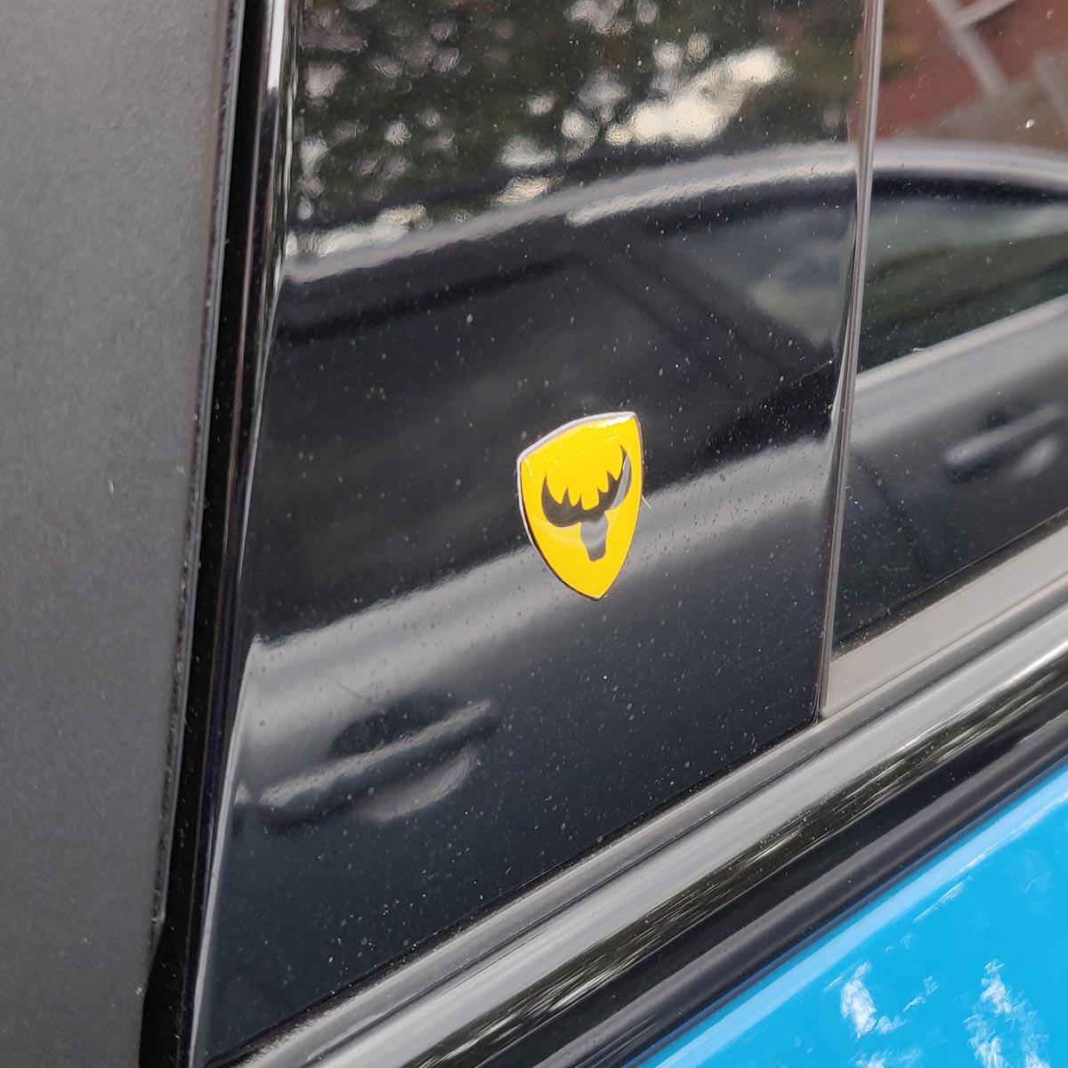 Mini Moose Head Shield 3D Polydome Decal - Yellow – Swedish Boost Mafia